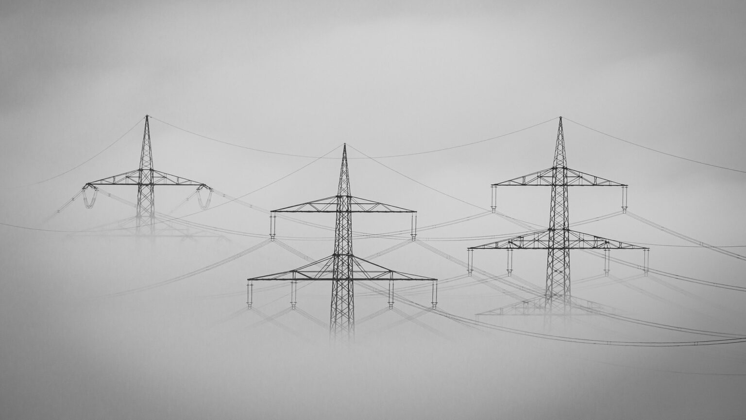 Hedging Through Electricity Derivatives - Why It Matters and What ...